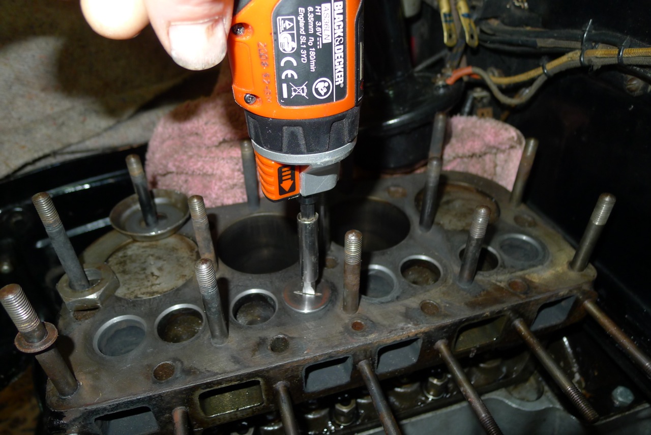 DECOKE AND VALVE REGRIND | Essex and Suffolk Austin Seven Club